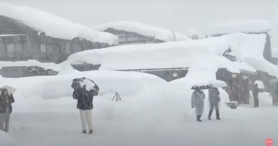 Alerta de nevasca em cidades de Gifu e mais de 100 acidentes - Portal Mie